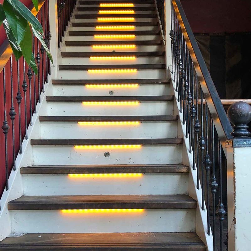 Uitbreidingsset dimbare trap LED strips, 2 LED strips 2700K | Lampgigant.nl